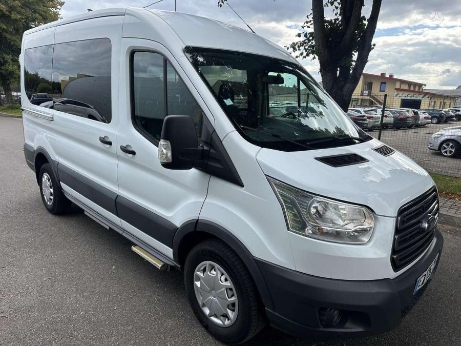 White Ford Transit 2018 in Taurage, with an engine capacity of 2.00 L and mileage of 232 thousand km for 13500 €, photo 4 on AUTOMOTO.COM.LV