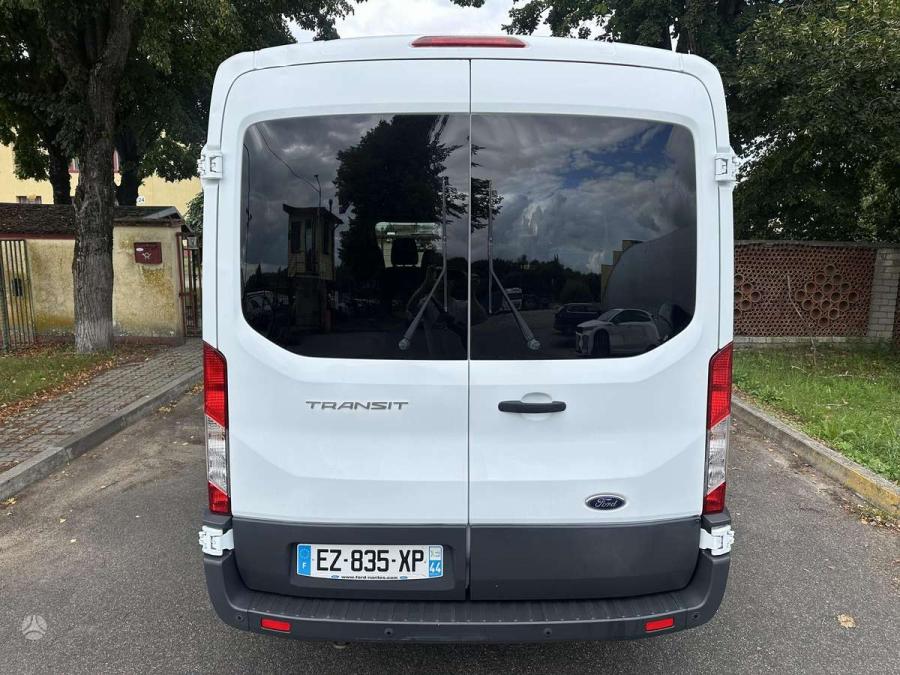 White Ford Transit 2018 in Taurage, with an engine capacity of 2.00 L and mileage of 232 thousand km for 13500 €, photo 7 on AUTOMOTO.COM.LV