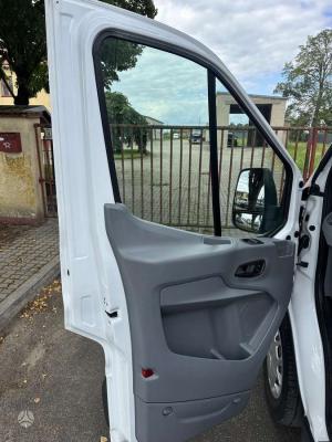 White Ford Transit 2018 in Taurage, with an engine capacity of 2.00 L and mileage of 232 thousand km for 13500 €, photo 10 on AUTOMOTO.COM.LV
