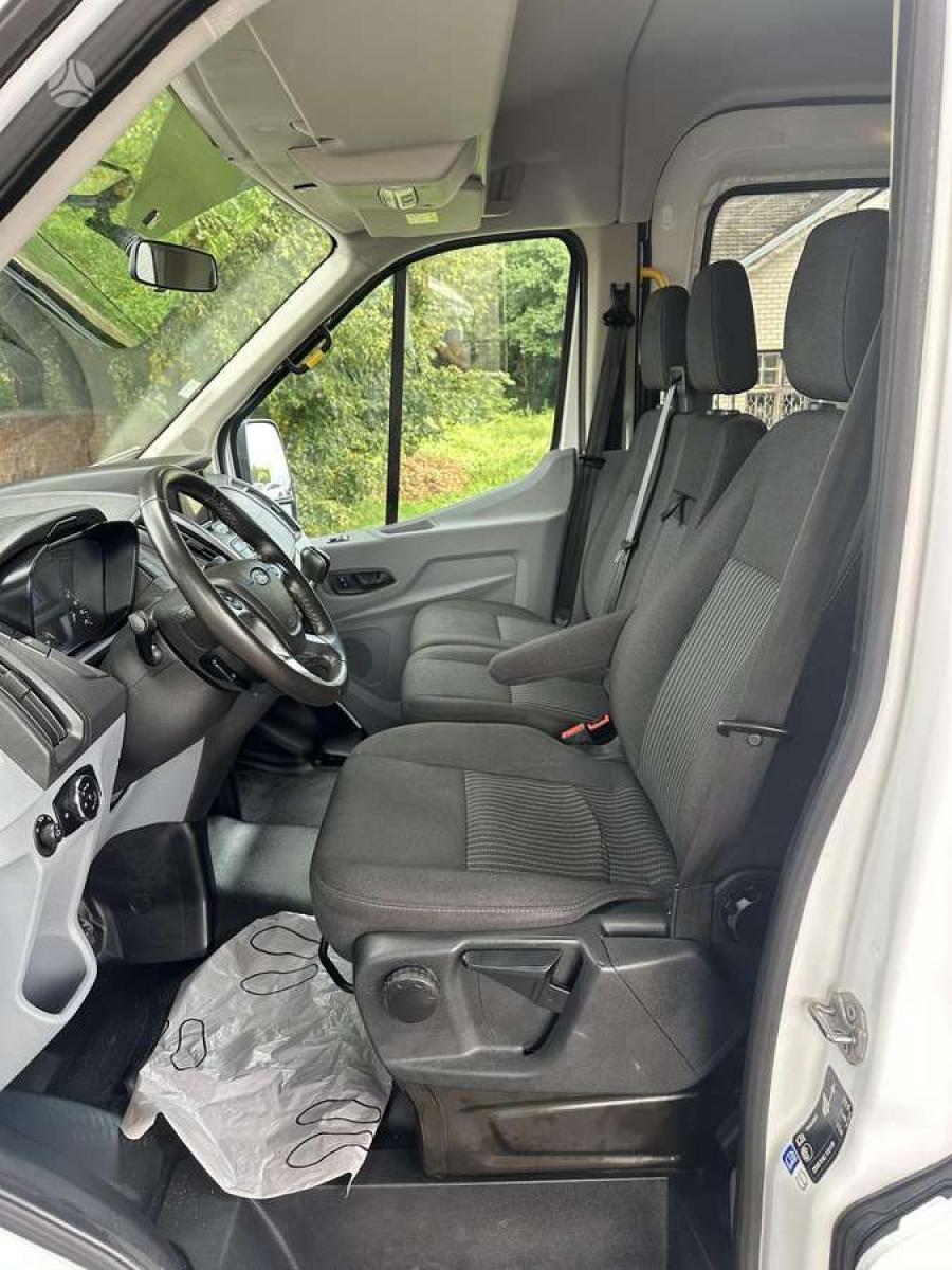 White Ford Transit 2018 in Taurage, with an engine capacity of 2.00 L and mileage of 232 thousand km for 13500 €, photo 11 on AUTOMOTO.COM.LV