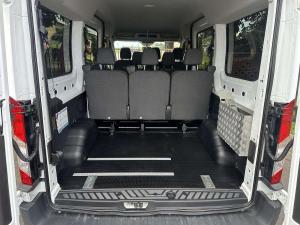 White Ford Transit 2018 in Taurage, with an engine capacity of 2.00 L and mileage of 232 thousand km for 13500 €, photo 20 on AUTOMOTO.COM.LV