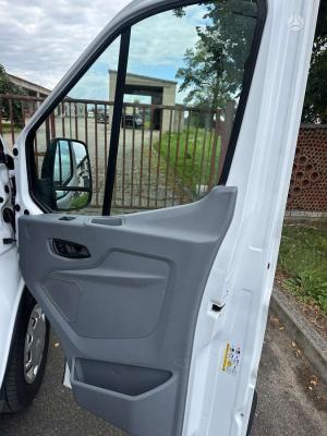 White Ford Transit 2018 in Taurage, with an engine capacity of 2.00 L and mileage of 232 thousand km for 13500 €, photo 26 on AUTOMOTO.COM.LV