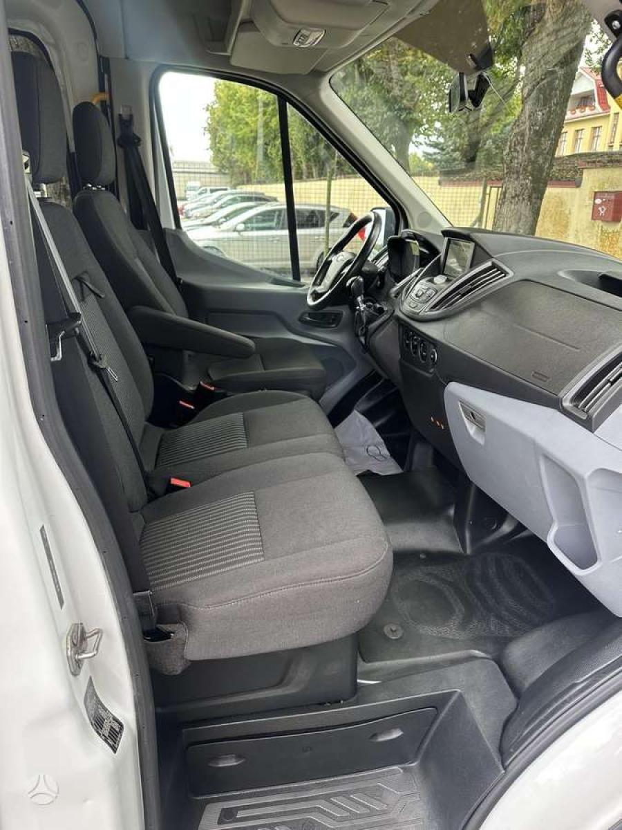 White Ford Transit 2018 in Taurage, with an engine capacity of 2.00 L and mileage of 232 thousand km for 13500 €, photo 27 on AUTOMOTO.COM.LV