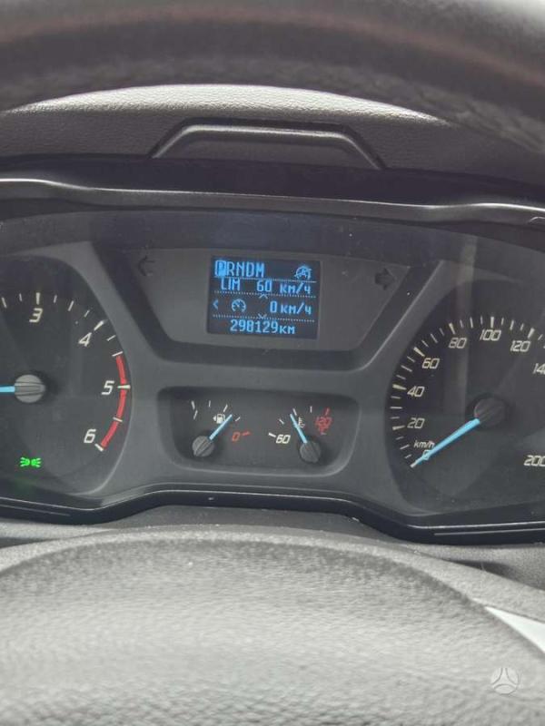 White Ford Transit 2018 in Klaipeda, with an engine capacity of 2.00 L and mileage of 298 thousand km for 7800 €, photo 11 on AUTOMOTO.COM.LV