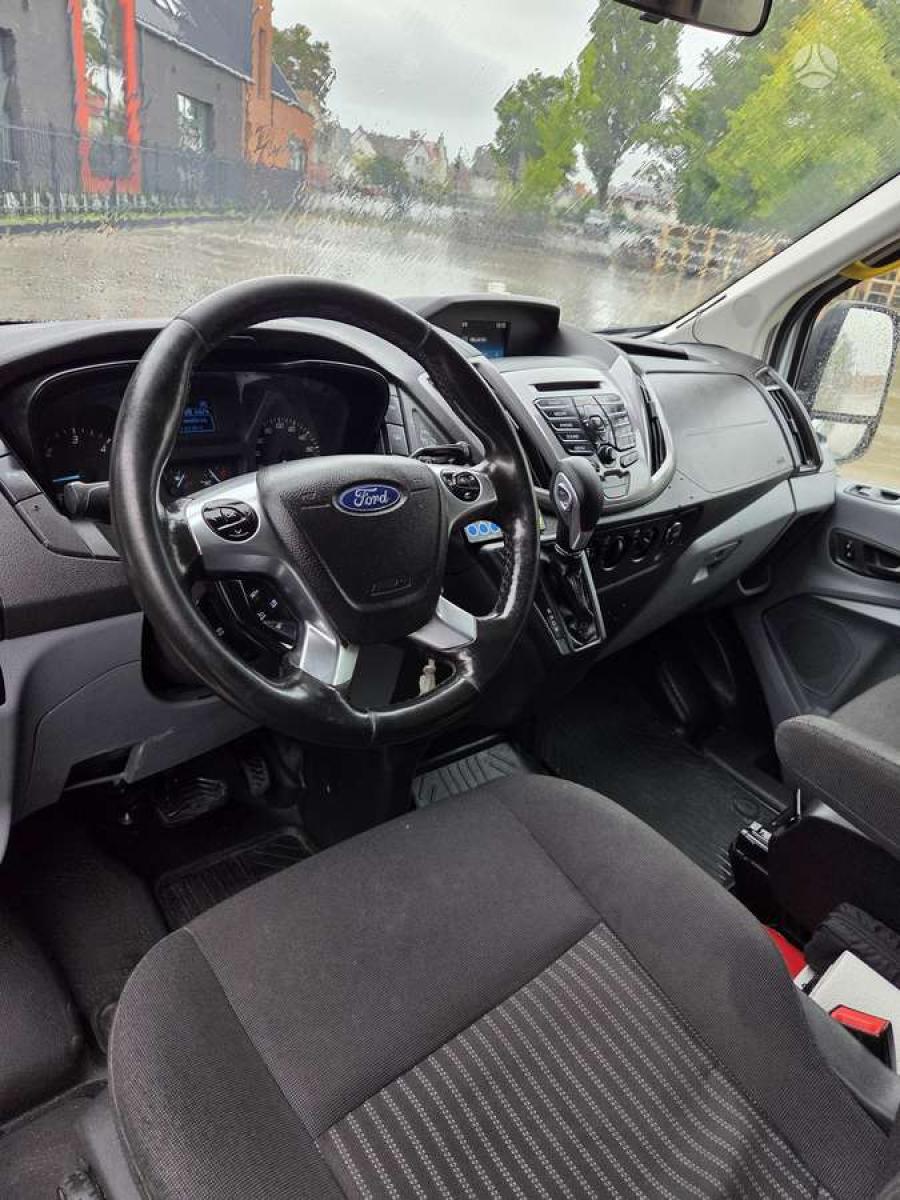 White Ford Transit 2018 in Klaipeda, with an engine capacity of 2.00 L and mileage of 298 thousand km for 7800 €, photo 12 on AUTOMOTO.COM.LV