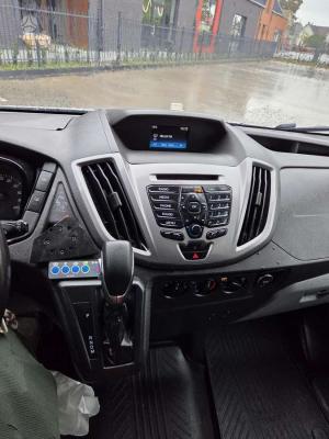 White Ford Transit 2018 in Klaipeda, with an engine capacity of 2.00 L and mileage of 298 thousand km for 7800 €, photo 13 on AUTOMOTO.COM.LV