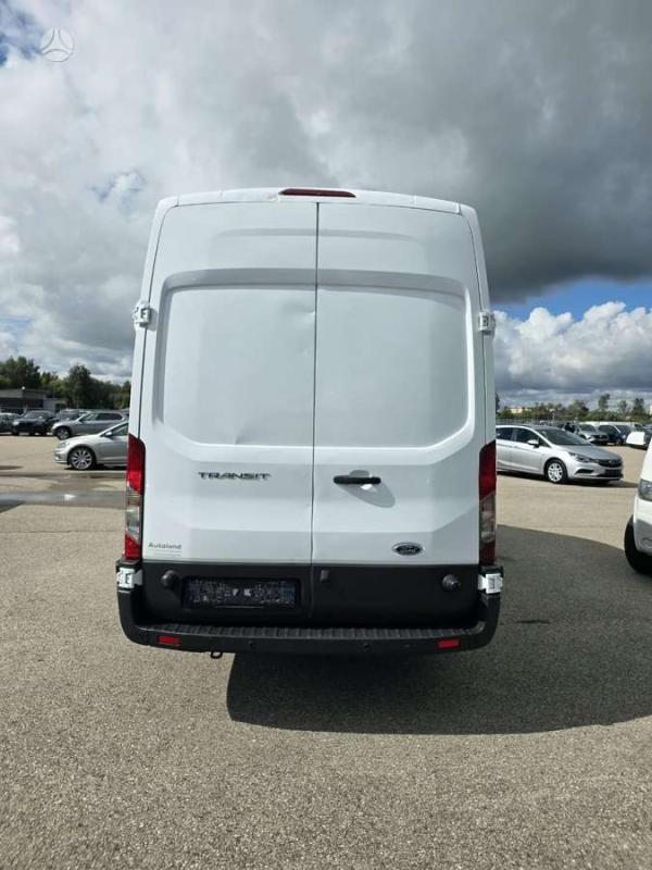 Balts Ford Transit 2018 Marijampole, ar dzinēja tilpumu 2.00 L un nobraukumu 182 tūkst. km par 9850 €, foto 6 vietnē AUTOMOTO.COM.LV