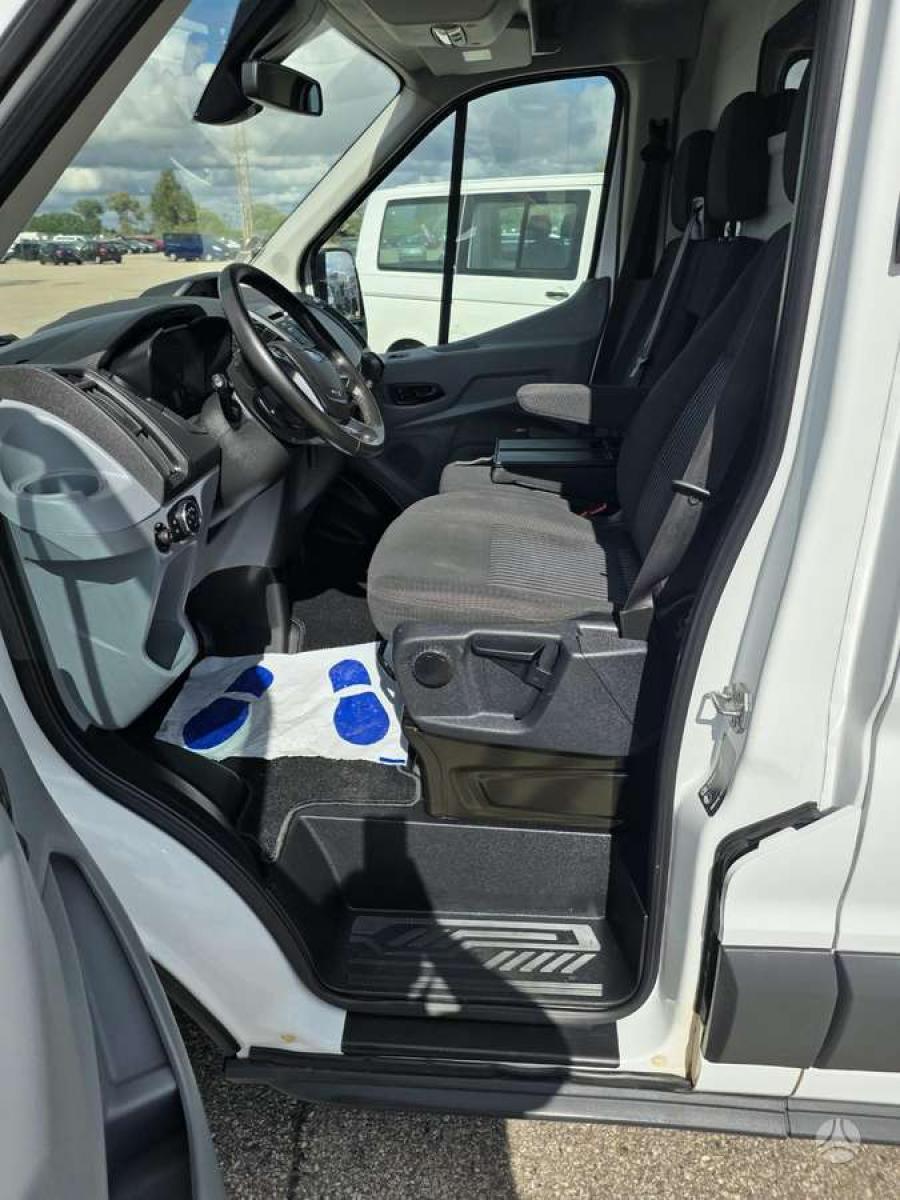 White Ford Transit 2018 in Marijampole, with an engine capacity of 2.00 L and mileage of 182 thousand km for 9850 €, photo 8 on AUTOMOTO.COM.LV