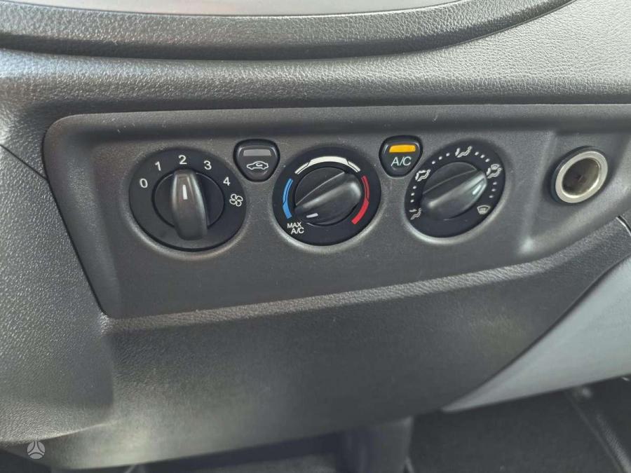 White Ford Transit 2018 in Marijampole, with an engine capacity of 2.00 L and mileage of 182 thousand km for 9850 €, photo 16 on AUTOMOTO.COM.LV