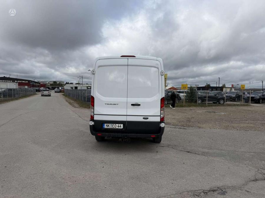 Balts Ford Transit 2018 Viļņa, ar dzinēja tilpumu 2.00 L un nobraukumu 134 tūkst. km par 9500 €, foto 8 vietnē AUTOMOTO.COM.LV