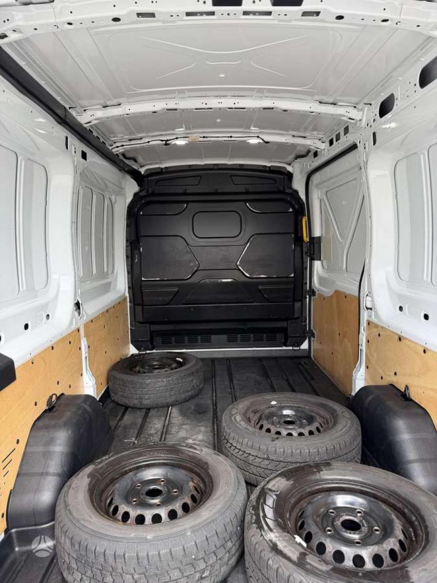 Balts Ford Transit 2018 Viļņa, ar dzinēja tilpumu 2.00 L un nobraukumu 134 tūkst. km par 9500 €, foto 15 vietnē AUTOMOTO.COM.LV