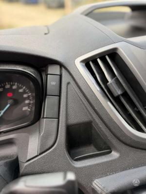 Balts Ford Transit 2018 Viļņa, ar dzinēja tilpumu 2.00 L un nobraukumu 134 tūkst. km par 9500 €, foto 17 vietnē AUTOMOTO.COM.LV