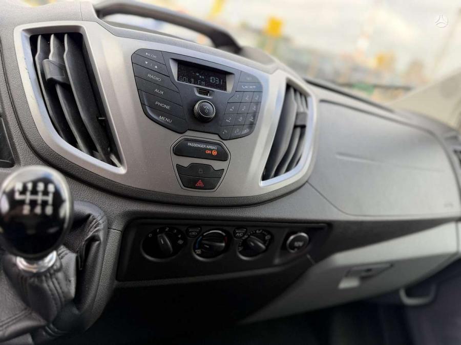 Balts Ford Transit 2018 Viļņa, ar dzinēja tilpumu 2.00 L un nobraukumu 134 tūkst. km par 9500 €, foto 18 vietnē AUTOMOTO.COM.LV