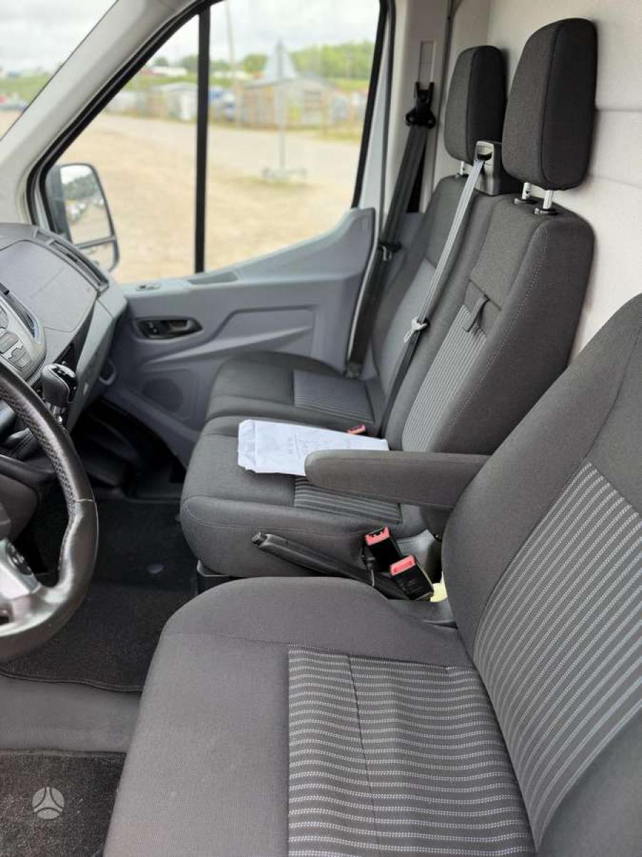 Balts Ford Transit 2018 Viļņa, ar dzinēja tilpumu 2.00 L un nobraukumu 134 tūkst. km par 9500 €, foto 19 vietnē AUTOMOTO.COM.LV