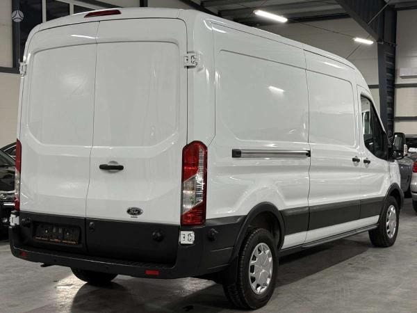 White Ford Transit 2019 in Marijampole, with an engine capacity of 2.00 L and mileage of 225 thousand km for 11500 €, photo 9 on AUTOMOTO.COM.LV