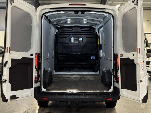 Balts Ford Transit 2019 Marijampole, ar dzinēja tilpumu 2.00 L un nobraukumu 200 tūkst. km par 10950 €, foto 8 vietnē AUTOMOTO.COM.LV