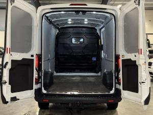 Balts Ford Transit 2019 Marijampole, ar dzinēja tilpumu 2.00 L un nobraukumu 200 tūkst. km par 10950 €, foto 8 vietnē AUTOMOTO.COM.LV