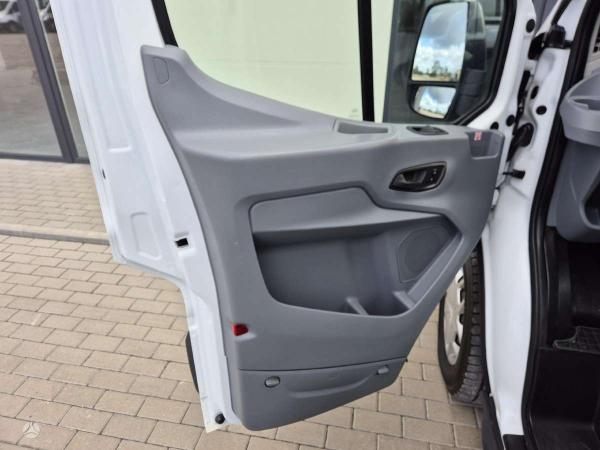 Balts Ford Transit 2019 Marijampole, ar dzinēja tilpumu 2.00 L un nobraukumu 219 tūkst. km par 10500 €, foto 9 vietnē AUTOMOTO.COM.LV