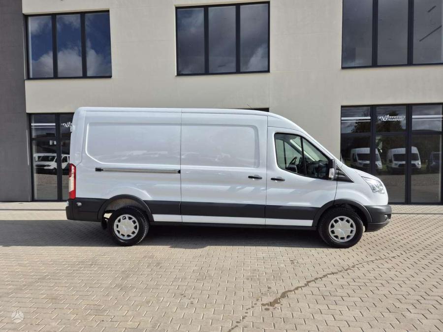 White Ford Transit 2019 in Marijampole, with an engine capacity of 2.00 L and mileage of 219 thousand km for 10500 €, photo 7 on AUTOMOTO.COM.LV