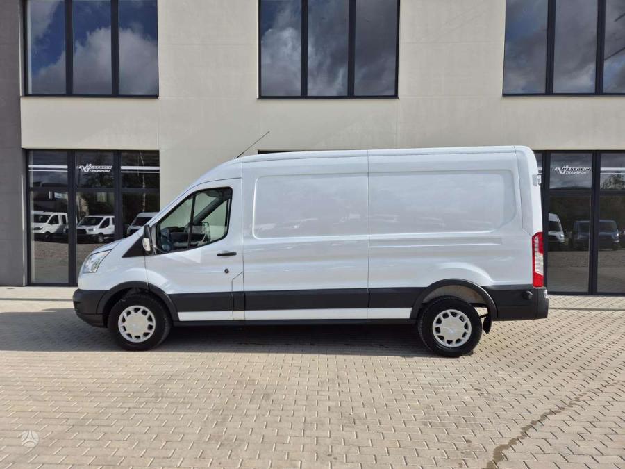 White Ford Transit 2019 in Marijampole, with an engine capacity of 2.00 L and mileage of 219 thousand km for 10500 €, photo 8 on AUTOMOTO.COM.LV