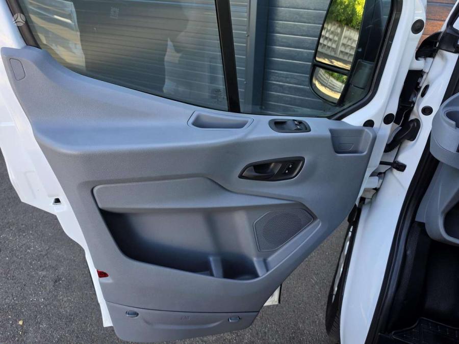Balts Ford Transit 2019 Kauņa, ar dzinēja tilpumu 2.00 L un nobraukumu 338 tūkst. km par 8900 €, foto 19 vietnē AUTOMOTO.COM.LV