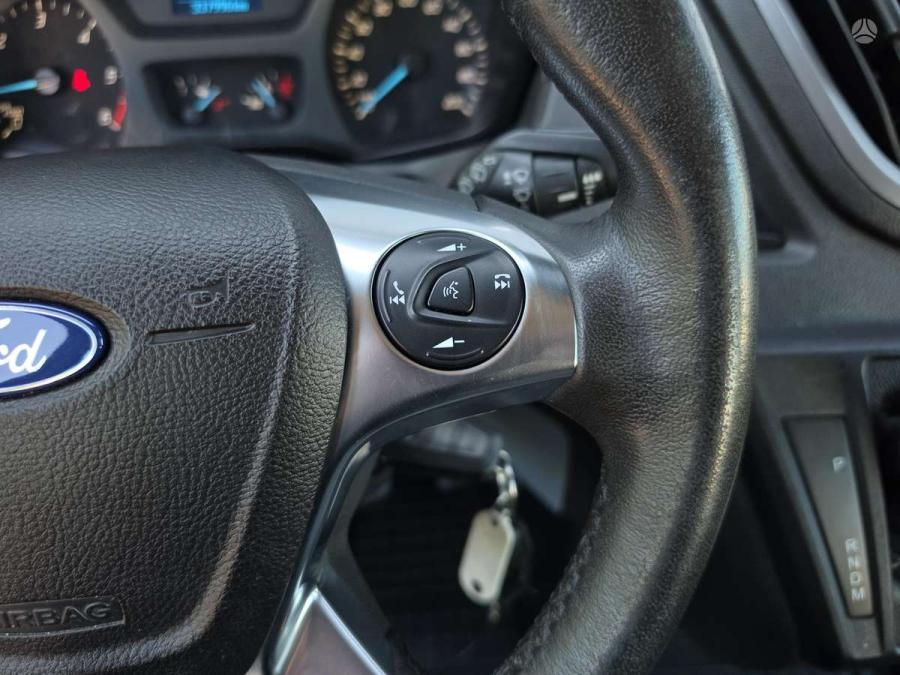 Balts Ford Transit 2019 Kauņa, ar dzinēja tilpumu 2.00 L un nobraukumu 338 tūkst. km par 8900 €, foto 30 vietnē AUTOMOTO.COM.LV