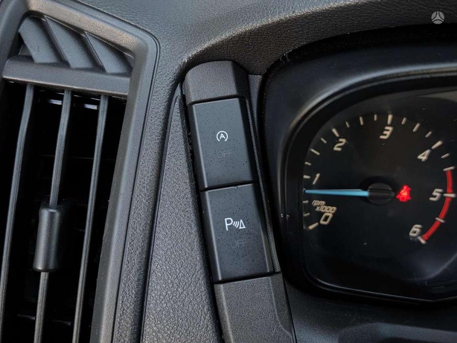 Balts Ford Transit 2019 Kauņa, ar dzinēja tilpumu 2.00 L un nobraukumu 338 tūkst. km par 8900 €, foto 32 vietnē AUTOMOTO.COM.LV