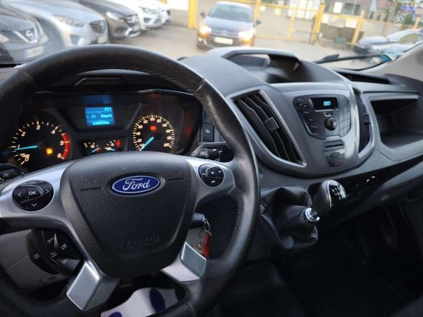 White Ford Transit 2019 in Taurage, with an engine capacity of 2.00 L and mileage of 146 thousand km for 12900 €, photo 8 on AUTOMOTO.COM.LV
