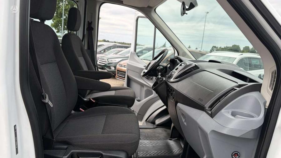 White Ford Transit 2019 in Marijampole, with an engine capacity of 2.00 L and mileage of 278 thousand km for 13900 €, photo 26 on AUTOMOTO.COM.LV