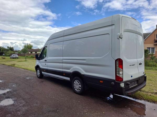 White Ford Transit 2019 in Panevezys, with an engine capacity of 2.00 L and mileage of 198 thousand km for 10800 €, photo 3 on AUTOMOTO.COM.LV