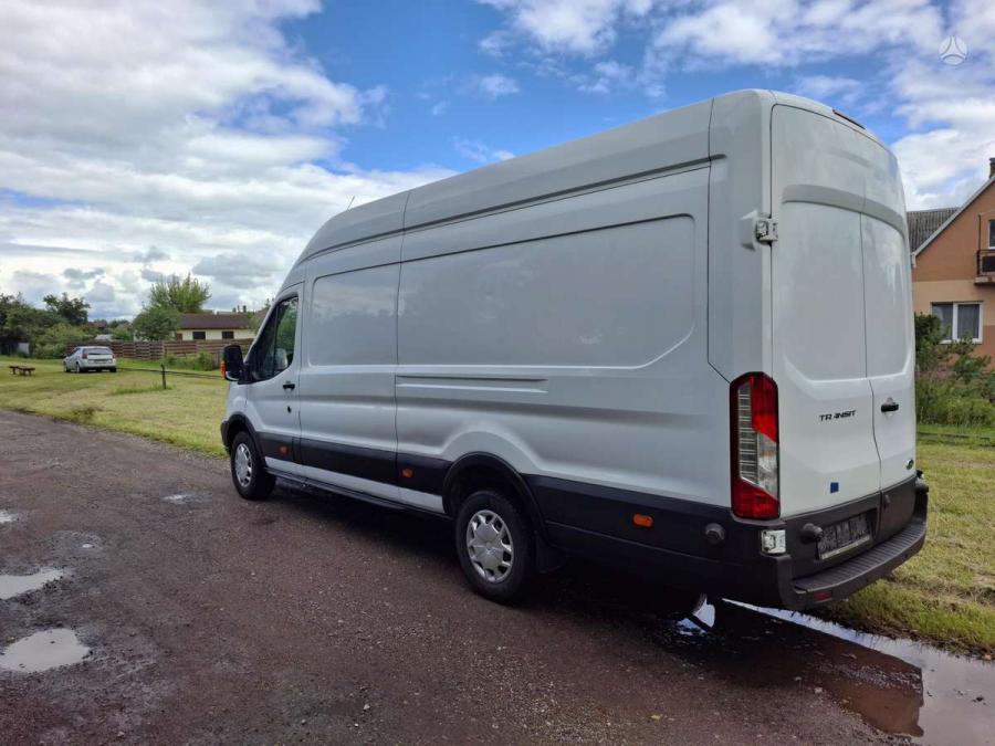 Balts Ford Transit 2019 Panevēža, ar dzinēja tilpumu 2.00 L un nobraukumu 198 tūkst. km par 10800 €, foto 4 vietnē AUTOMOTO.COM.LV