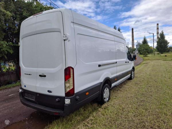 White Ford Transit 2019 in Panevezys, with an engine capacity of 2.00 L and mileage of 198 thousand km for 10800 €, photo 5 on AUTOMOTO.COM.LV