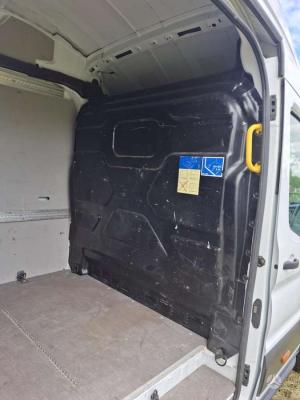 Balts Ford Transit 2019 Panevēža, ar dzinēja tilpumu 2.00 L un nobraukumu 198 tūkst. km par 10800 €, foto 10 vietnē AUTOMOTO.COM.LV