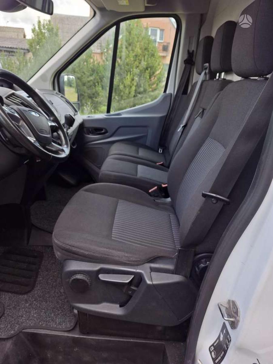 Balts Ford Transit 2019 Panevēža, ar dzinēja tilpumu 2.00 L un nobraukumu 198 tūkst. km par 10800 €, foto 14 vietnē AUTOMOTO.COM.LV