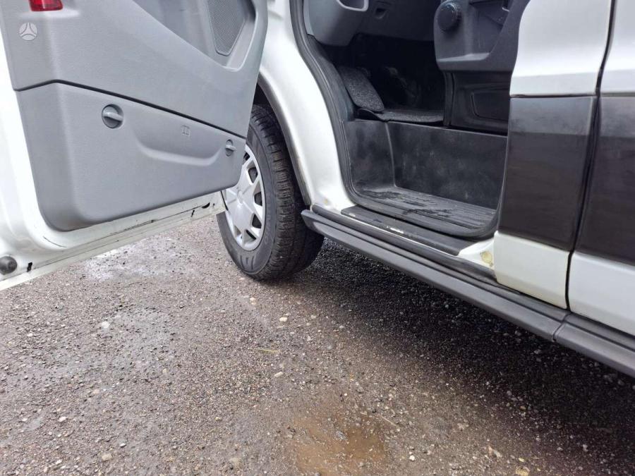 Balts Ford Transit 2019 Panevēža, ar dzinēja tilpumu 2.00 L un nobraukumu 198 tūkst. km par 10800 €, foto 16 vietnē AUTOMOTO.COM.LV
