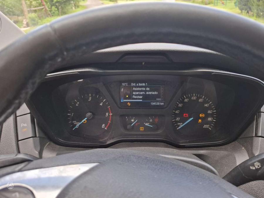 Balts Ford Transit 2019 Panevēža, ar dzinēja tilpumu 2.00 L un nobraukumu 198 tūkst. km par 10800 €, foto 17 vietnē AUTOMOTO.COM.LV