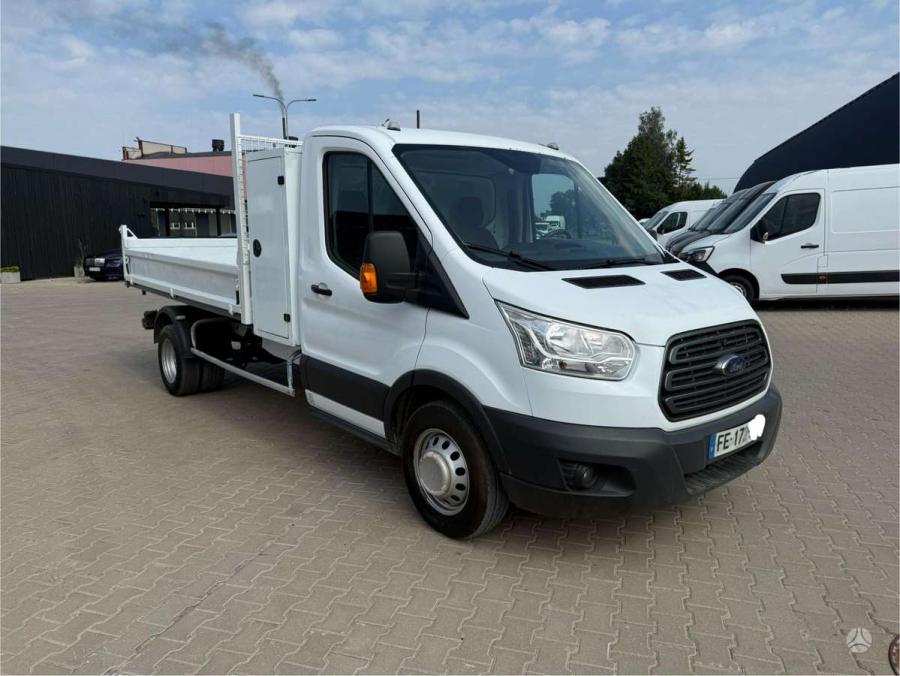 White Ford Transit 2019 in Kaunas, with an engine capacity of 2.00 L and mileage of 202 thousand km for 11200 €, photo 3 on AUTOMOTO.COM.LV