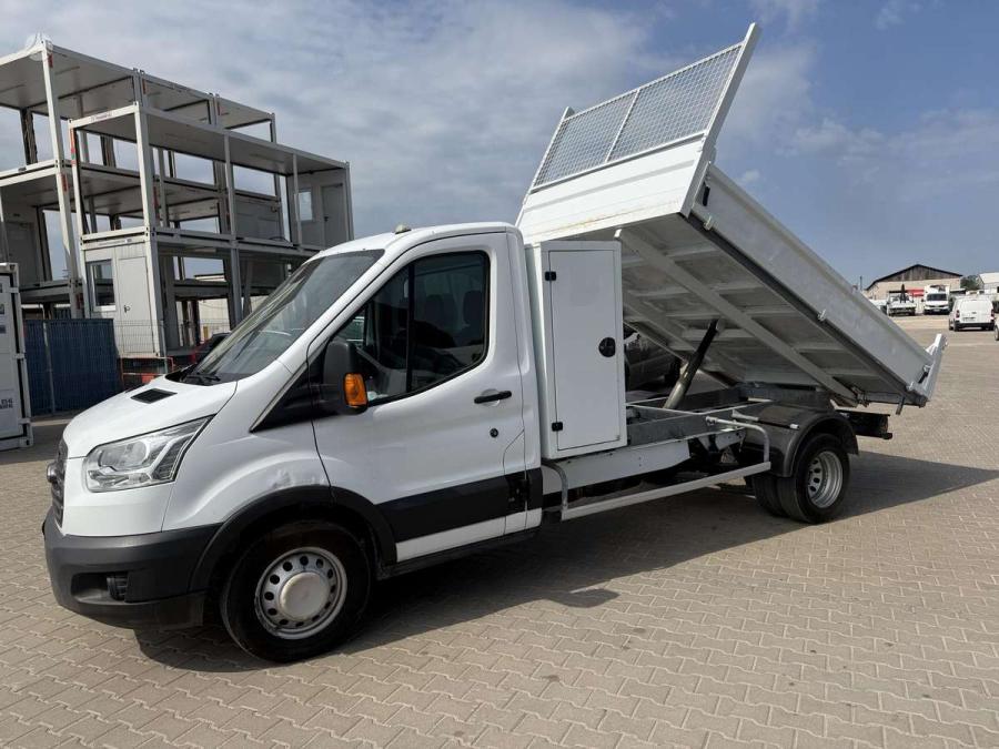 White Ford Transit 2019 in Kaunas, with an engine capacity of 2.00 L and mileage of 202 thousand km for 11200 €, photo 5 on AUTOMOTO.COM.LV