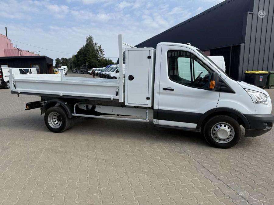 White Ford Transit 2019 in Kaunas, with an engine capacity of 2.00 L and mileage of 202 thousand km for 11200 €, photo 9 on AUTOMOTO.COM.LV