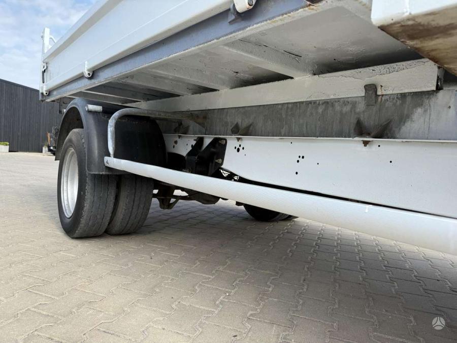 White Ford Transit 2019 in Kaunas, with an engine capacity of 2.00 L and mileage of 202 thousand km for 11200 €, photo 16 on AUTOMOTO.COM.LV