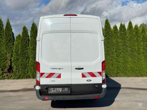 White Ford Transit 2019 in Kaunas, with an engine capacity of 2.00 L and mileage of 212 thousand km for 8107 €, photo 7 on AUTOMOTO.COM.LV