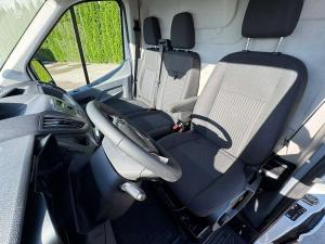 White Ford Transit 2019 in Kaunas, with an engine capacity of 2.00 L and mileage of 212 thousand km for 8107 €, photo 11 on AUTOMOTO.COM.LV