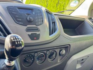 White Ford Transit 2019 in Kaunas, with an engine capacity of 2.00 L and mileage of 212 thousand km for 8107 €, photo 13 on AUTOMOTO.COM.LV