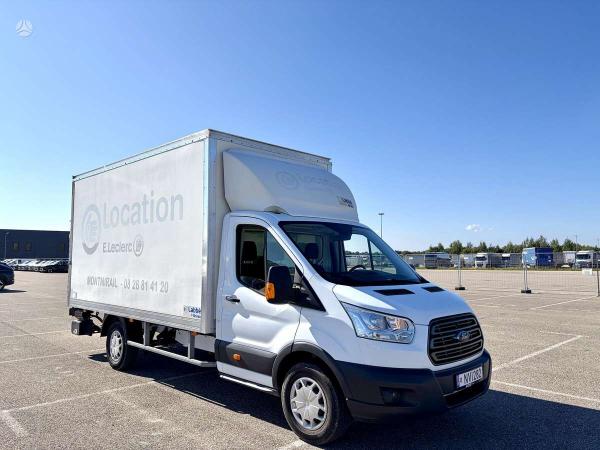 White Ford Transit 2019 in Vilnius, with an engine capacity of 2.00 L and mileage of 83 thousand km for 22900 €, photo 4 on AUTOMOTO.COM.LV