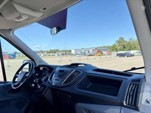 White Ford Transit 2019 in Vilnius, with an engine capacity of 2.00 L and mileage of 83 thousand km for 22900 €, photo 18 on AUTOMOTO.COM.LV