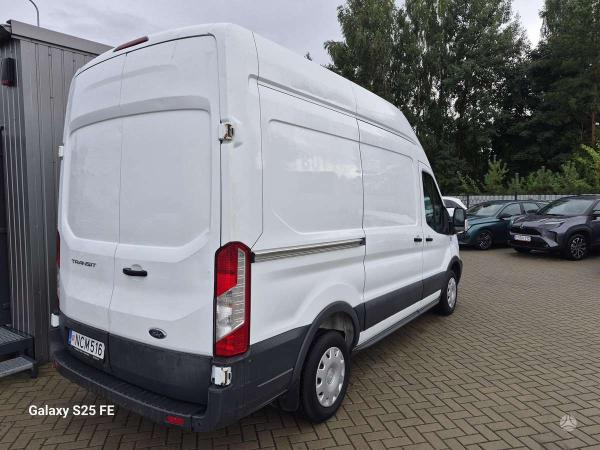 White Ford Transit 2019 in Taurage, with an engine capacity of 2.00 L and mileage of 157 thousand km for 11900 €, photo 6 on AUTOMOTO.COM.LV