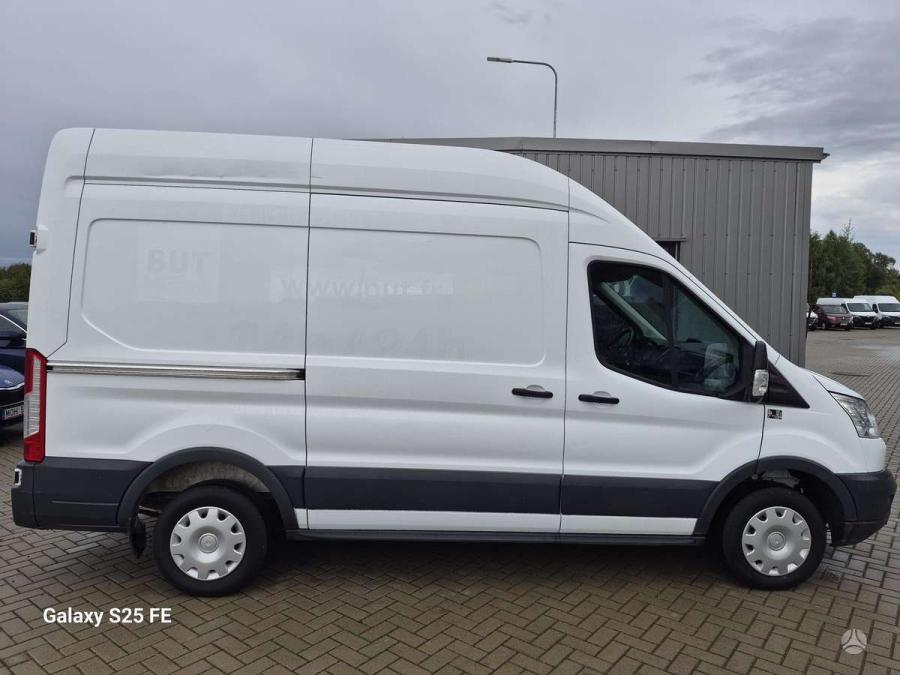 White Ford Transit 2019 in Taurage, with an engine capacity of 2.00 L and mileage of 157 thousand km for 11900 €, photo 8 on AUTOMOTO.COM.LV