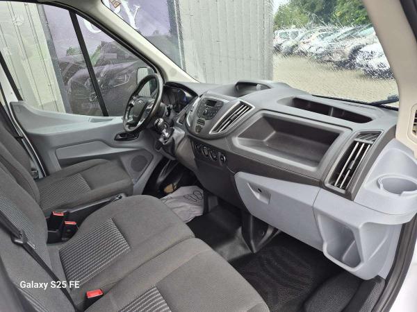 White Ford Transit 2019 in Taurage, with an engine capacity of 2.00 L and mileage of 157 thousand km for 11900 €, photo 10 on AUTOMOTO.COM.LV