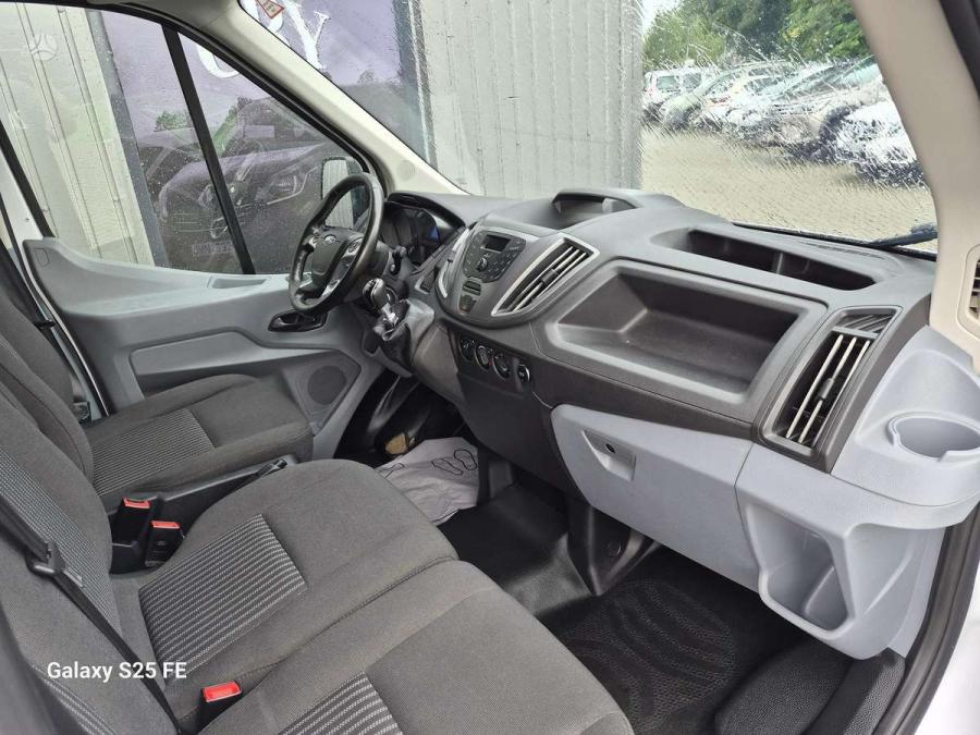 White Ford Transit 2019 in Taurage, with an engine capacity of 2.00 L and mileage of 157 thousand km for 11900 €, photo 10 on AUTOMOTO.COM.LV