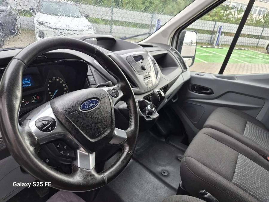 White Ford Transit 2019 in Taurage, with an engine capacity of 2.00 L and mileage of 157 thousand km for 11900 €, photo 13 on AUTOMOTO.COM.LV